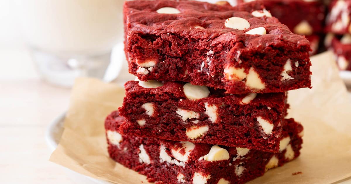 Red Velvet Cookie Bars That Taste Like a Bakery Treat - bake your day ...