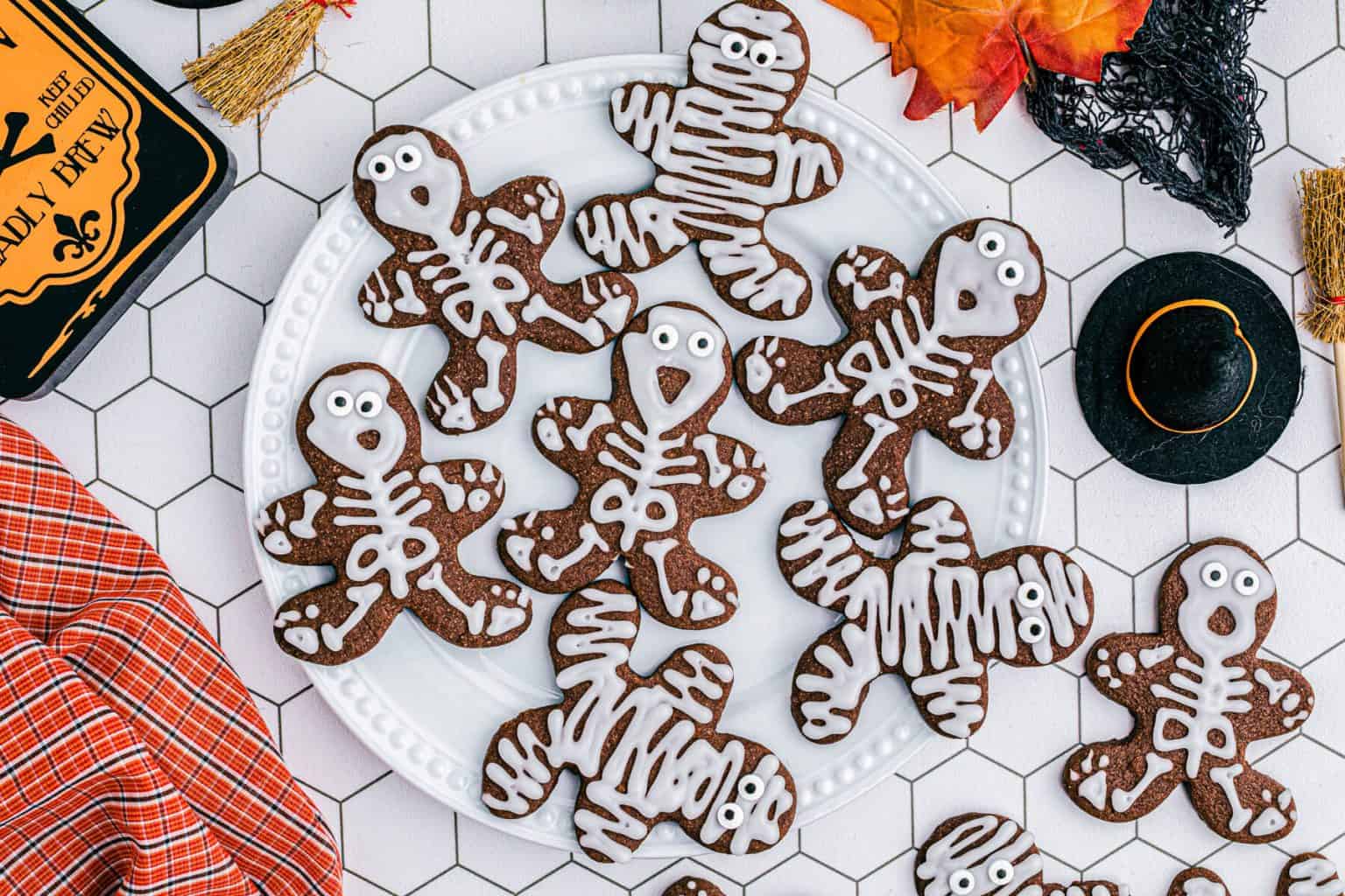 41 Spooky Halloween Cookie Recipes that are Scary Good - bake your day ...