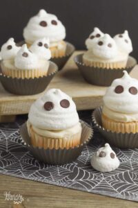 35 Spooky Halloween Cupcake Ideas for a Hauntingly Good Time - bake ...