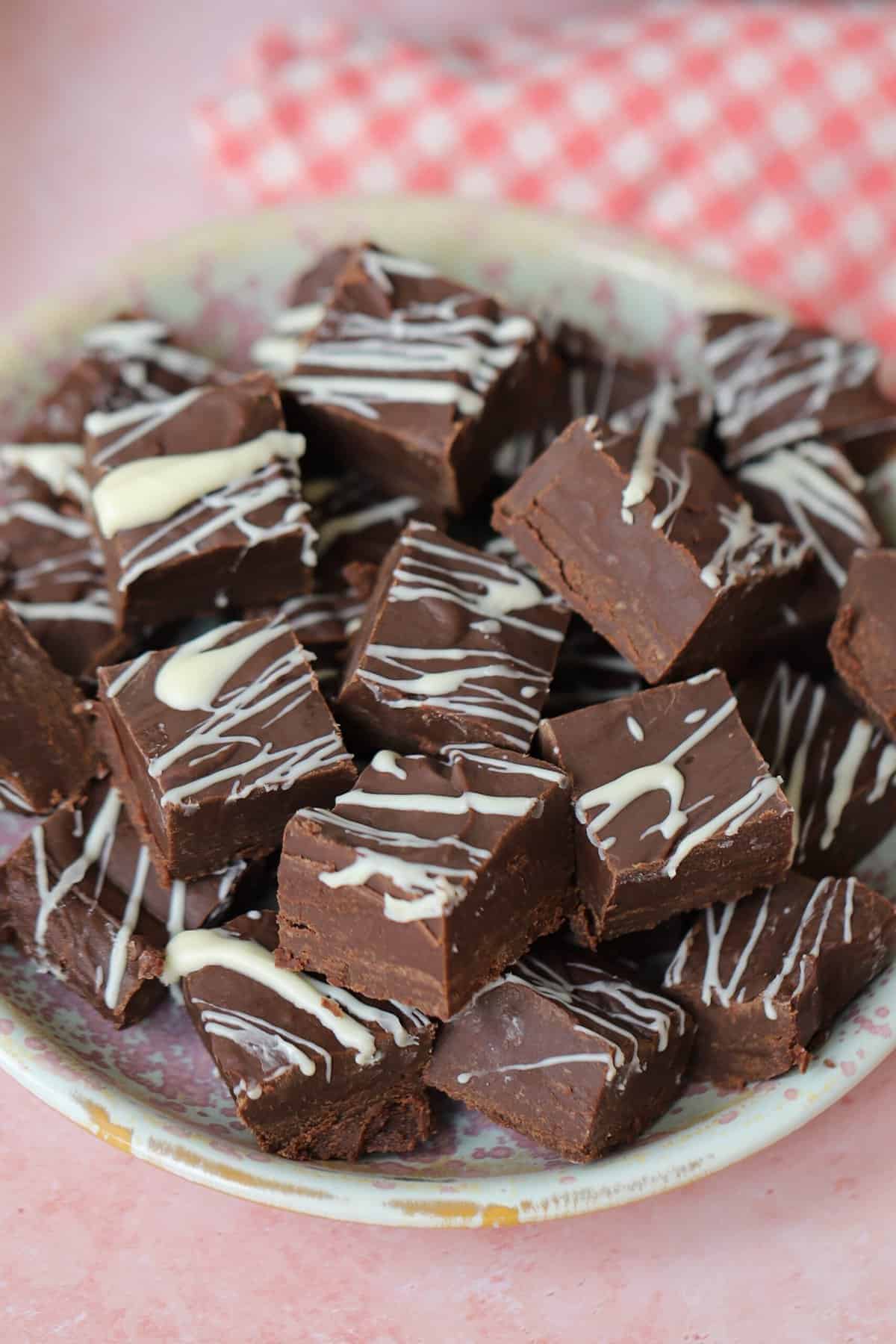 31 Holiday Fudge Recipes to Sleigh Your Sweet Tooth - bake your day better