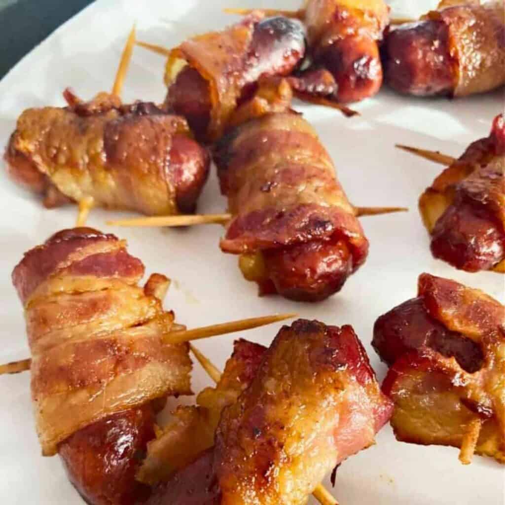 44 Bite-Sized Party Appetizers Your Guests Will Gush Over - bake your ...