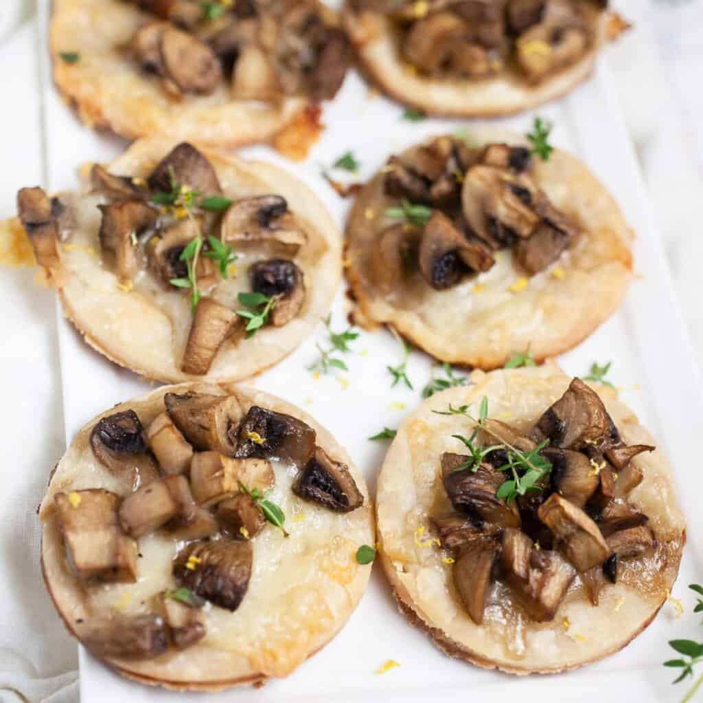 48 Irresistible Finger Foods for Your Super Bowl Party Spread - bake ...
