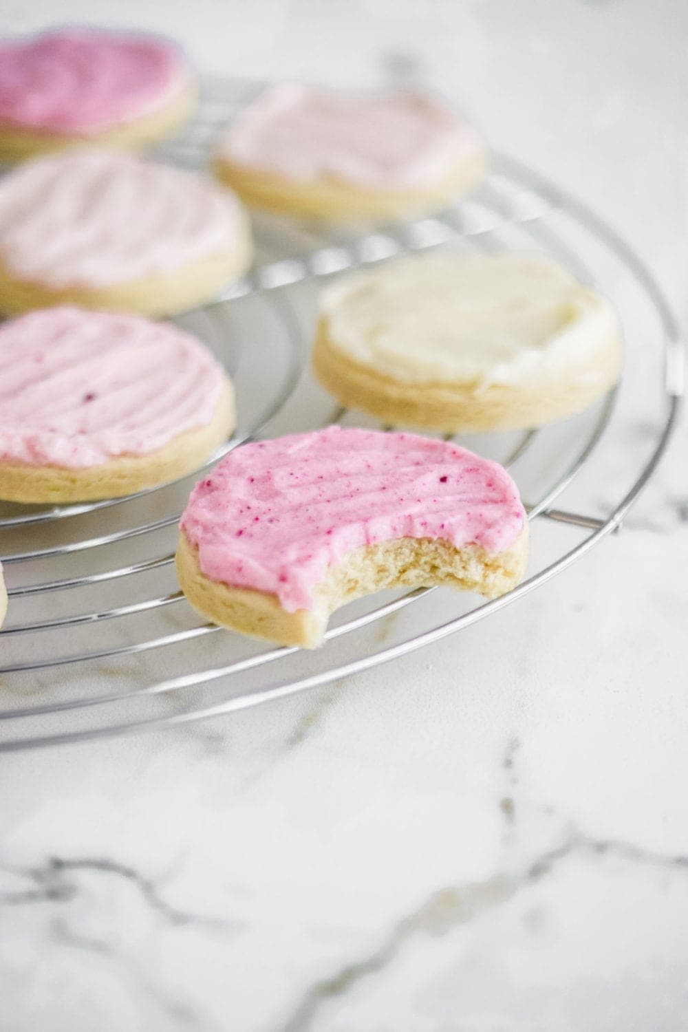 Pretty in Pink: 39 Recipes for the Ultimate Pink Party - bake your day ...