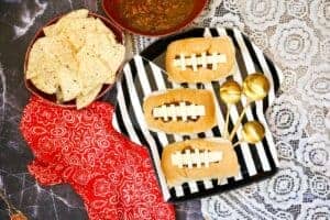 43 Football-Themed Snacks to Kickoff Your Super Bowl Party - bake your ...