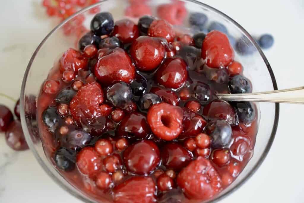 The Cherry On Top: 37 Delightfully Delicious Cherry Desserts - bake ...