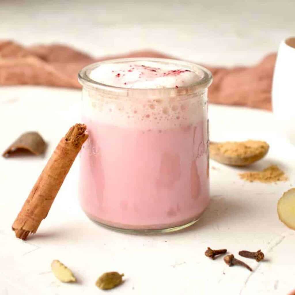 Pretty in Pink: 39 Recipes for the Ultimate Pink Party - bake your day ...