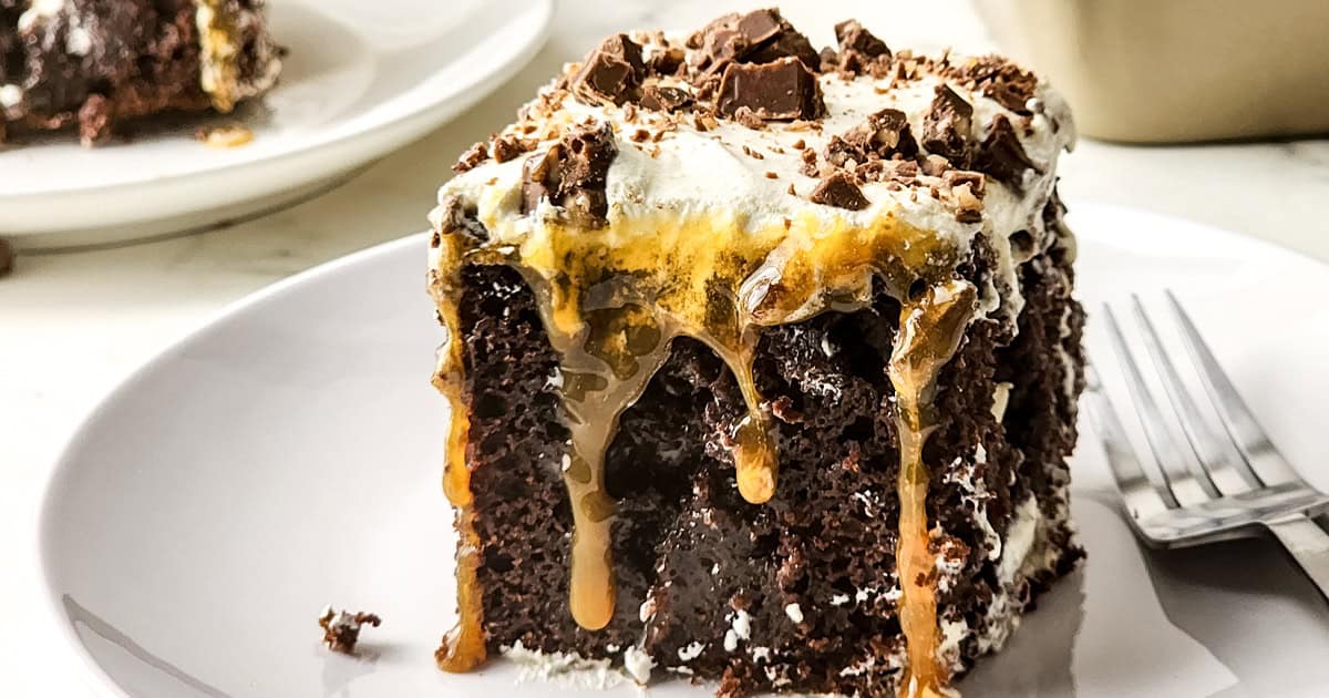 Get Your Chocolate Fix With This Chocolate Toffee Poke Cake - bake your ...