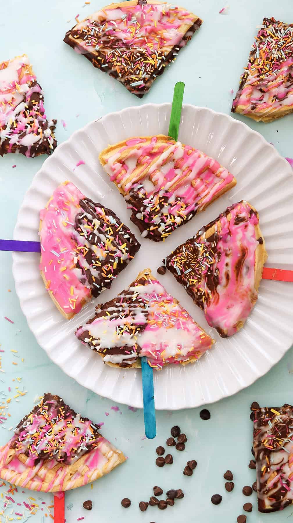 Get Your Waffle Fix with These Homemade Waffle Pops On a Stick - bake ...
