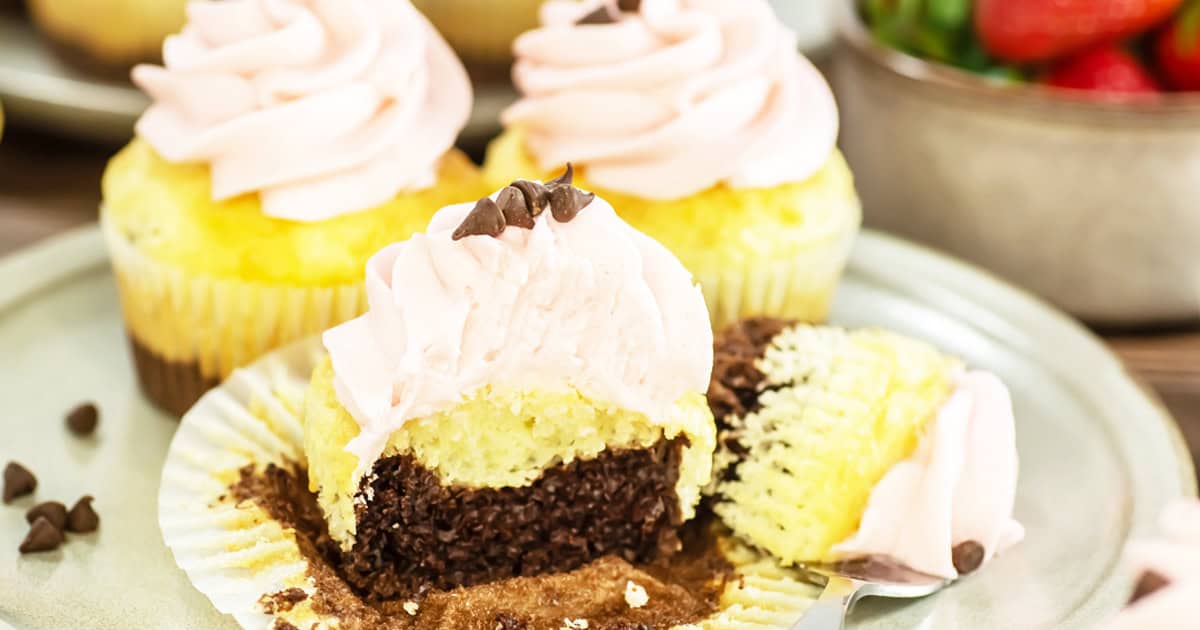 Experience Three Times the Yum with these Neapolitan Cupcakes - bake ...