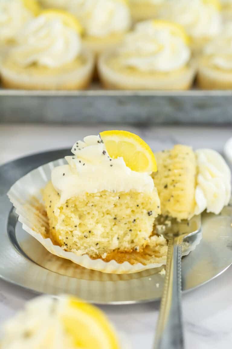 Pucker Up for These Lemon Poppy Seed Cupcakes! - bake your day better