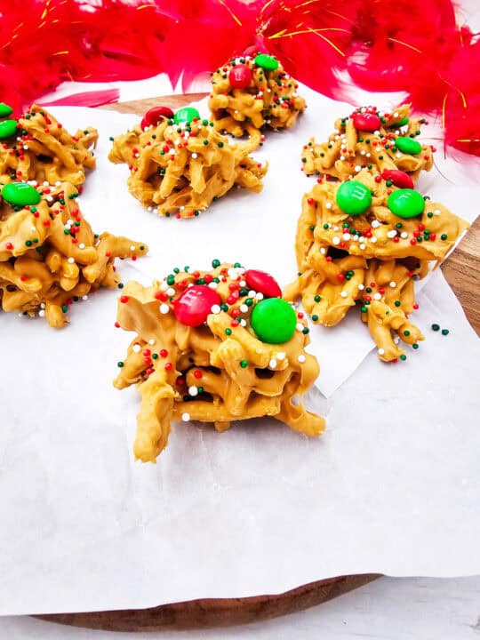 Merry & Crunchy: Easy No-Bake Christmas Haystack Cookies - bake your ...